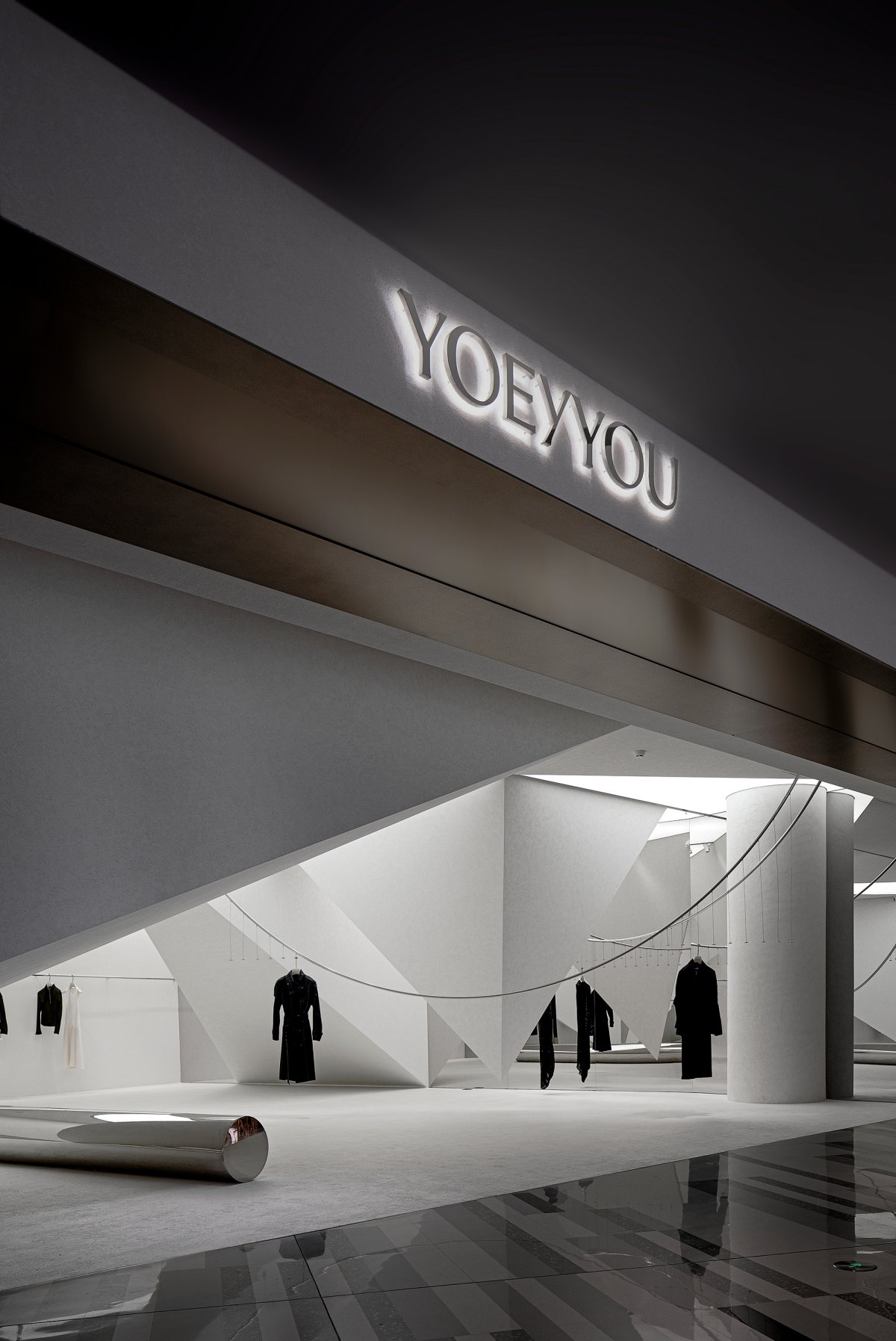 YinjiSpace - Vincent Zhang x DOMANI x Weightless - YOEYYOU Image Concept Store